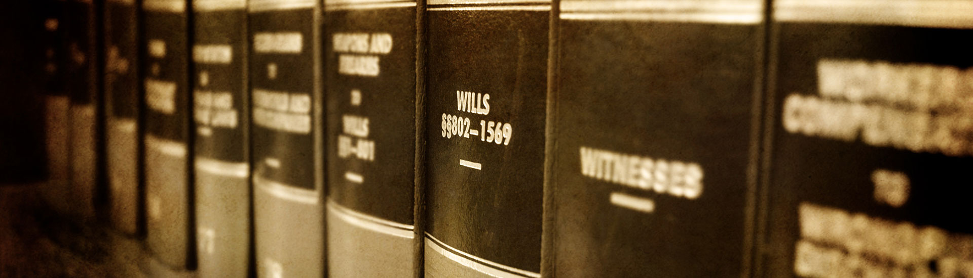 law-books – ΛΟΥΗΣ ΠΑΡΛΑΣ